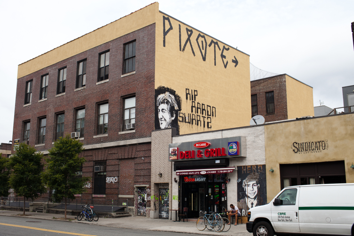 Long Reads: Aaron Swartz, Dark Tourism and FIFA 2022 - The Big Smoke